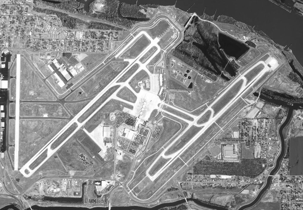 Bill and Hillary Clinton National Airport - JetOptions Private Jets